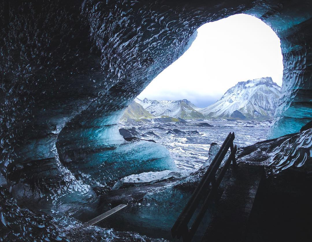 Dragon Glass Katla Ice Cave | Super Jeep from Vík